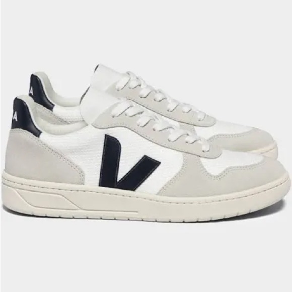 Veja | Shoes | Veja White And Gray Sneakers | Poshmark